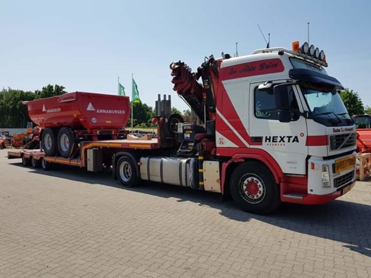 Transport Tractor Transport/ Transport landbouwmachines | Koster ...